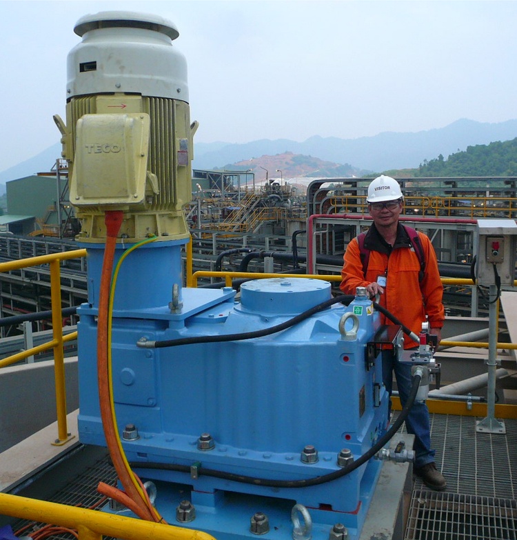 MIXTEC - EUROPE industrial mixers and agitators